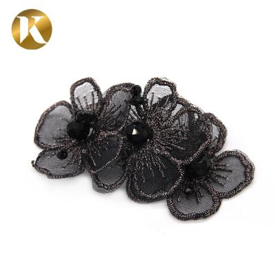 Cina La decorazione solubile in acqua fatta a mano delle calzature orna lo stile di modo in vendita