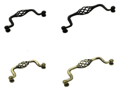 Cina Maniglie nere dell'armadio da cucina del Birdcage ed hardware d'ottone antico della mobilia delle manopole 96mm in vendita