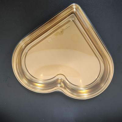 China Customized heart shaped black gold bottom fruit container with transparent lid vacuum formed plastic PET packaging for disposable chocolate candy boxes for supermarkets for sale