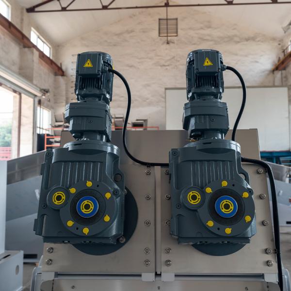 Quality Stacked Spiral Automatic Sludge Dewatering Machine Liquid Solid Separation for sale