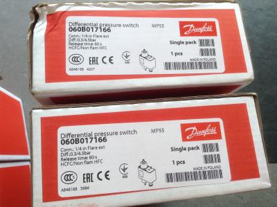 Cina Regolatore differenziale di differenziale dell'olio del pressostato dell'olio di HVAC Danfoss MP55 Danfoss MP55 060B017166 in vendita