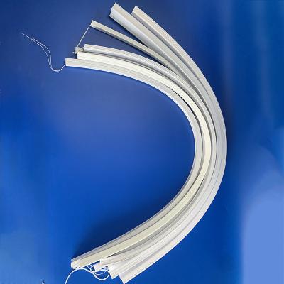 Cina Alti profili trasparenti espelsi della gomma di silicone per le luci del LED in vendita