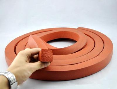 Cina Strisce di gomma spugna basse del silicone di manutenzione nessuna contaminazione per aviazione in vendita