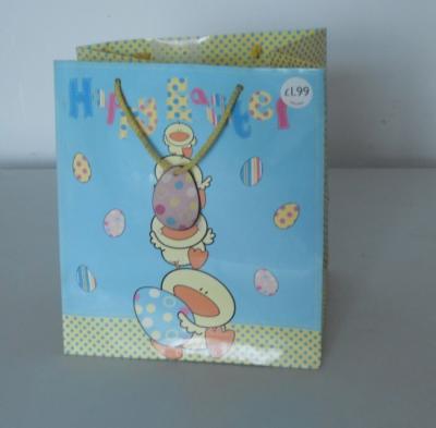 China fashion xmas paper paper gift bag with customised size nice design and mini tag for sale