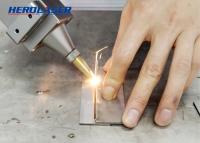 China 1070nm Handheld Laser Welding System 1000W 2000W with Water Cooling for sale