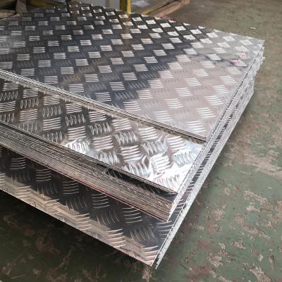 Cina 316 resistenti all'uso a quadretti dei piatti 6mm di acciaio inossidabile del pavimento timbrati impresso in vendita