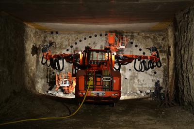 Cina Feichun PROTOMONT (Z) NSSHKCGEOEU 1kV: Built for Extreme Underground Mining Trailing Operations in vendita