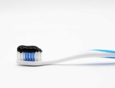 Cina Rimuovendo la pulizia d'imbiancatura naturale delle macchie di superficie protegga il dentifricio in pasta dello smalto in vendita