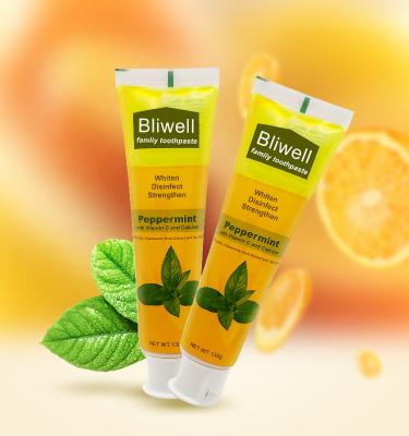 Cina I denti liberi del fluoruro che imbiancano la menta piperita arancio della fragola del dentifricio in pasta rimuovono il cattivo respiro in vendita