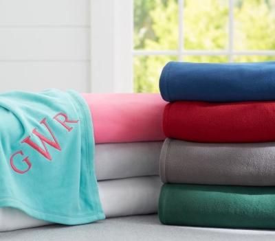 Cina Il corallo di colore solido ha colorato la coperta del tiro per il sofà/letto Pilling anti- comodo in vendita