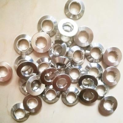Cina Kit di scossa standard per le vetture da corsa e da corsa con 1/2 spaziatore per ruote in alluminio per migliorare le prestazioni in vendita