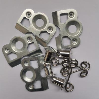 Cina Supplementi di montaggio per fissaggio in acciaio industriale universale Standard Quick Turn Dzus Back Plate per una facile installazione in vendita
