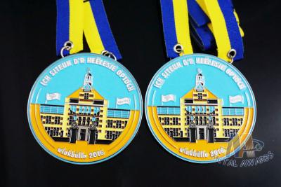 Китай Полностью мягкие медали масленицы награды металла формы круга эмали с петлей 2 лент продается