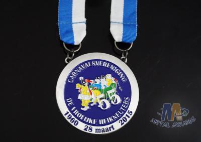 Китай Компактные выполненные на заказ медальоны монеток, национальная форма круга медали обслуживания продается