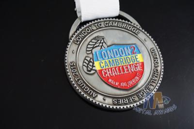 Cina Medaglioni su ordinazione delle medaglie su ordinazione del premio di avvenimento sportivo nessun minimo con la cordicella in vendita