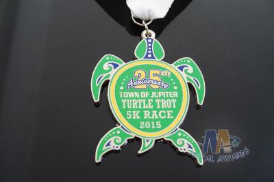 Китай Эмаль дизайна морской черепахи изготовленная на заказ имитационная трудная с сублимированной лентой продается