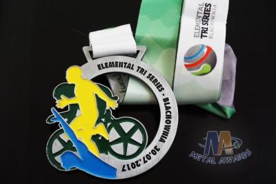 Китай Подгонянные дизайн награды металла и цвет яркого блеска отрезанные медалями вне продается