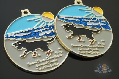 Cina Funzionamento di The Sun di divertimento di forma rotonda e correre doratura brillante della medaglia del metallo in vendita
