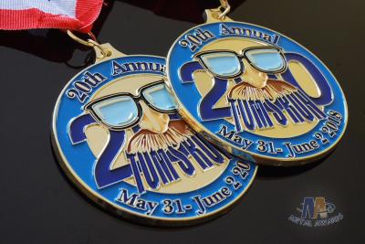 Cina Placcatura brillante dell'oro o dell'ottone dello smalto molle delle medaglie del premio del metallo del funzionamento di Tom su ordinazione in vendita