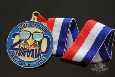 Cina Placcatura brillante dell'oro o dell'ottone dello smalto molle delle medaglie del premio del metallo del funzionamento di Tom su ordinazione in vendita