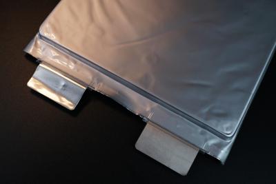 Китай 16000mAh Вместимость NCM аккумуляторная батарея 3.7V аккумуляторная батарея с 600 циклами продается
