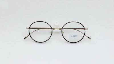 China Unisex Titanium EyeglassesFrame Clear Lens New creative designer collection for sale