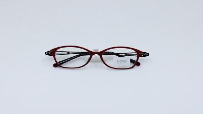 China Fashion retro cateyes eyeglasses red party show frame titanium collection for Ladies with clear lens for sale