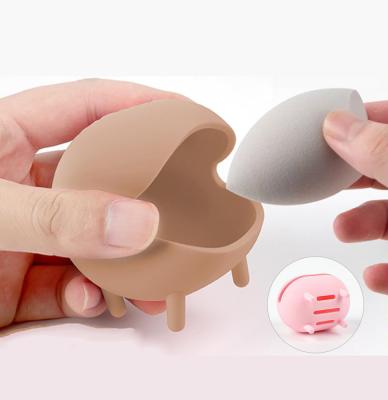China Silicone Makeup Sponge Holder Shatterproof Eco-Friendly Silicone Beauty Make Up Blender Case For Travel for sale