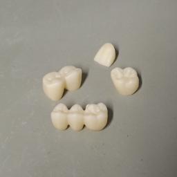 China ST-ML Multi-Layer Zirconia Block , 1100MPa Strength , 16 Shades for Posterior Dental Crowns for sale