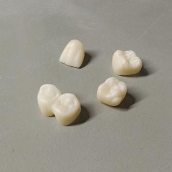 China ST-ML Multi-Layer Zirconia Block , 1100MPa Strength , 16 Shades for Posterior Dental Crowns for sale