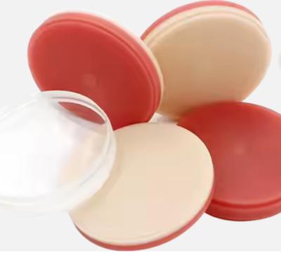 Cina Protesi dentali in polimetilmetacrilato biocompatibilità eccellente per applicazioni dentali in PMMA in vendita