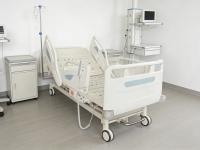 China Three-Way Positioning Electric Nursing Bed 465-765mm Height with Full Barrier Angle Display and Silent Wheels DH-1-C for sale