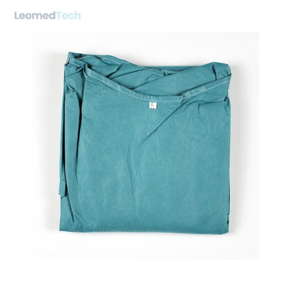 Quality Disposable Surgical Gown SMS PE Reinforced Fluid Resistant EO Sterilized for sale