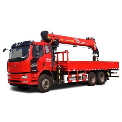 China Last Price FAW J6P J5P 6x4 Crane Truck Mounted 12 Tons for sale