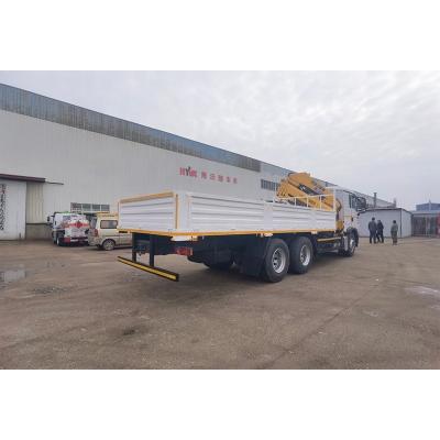 Cina Autogru SQS250 SQS300 SINOTRUK 6x4 Cassone con Gru Howo in vendita