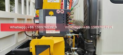 Cina Gru a montaggio su autocarro JAC 4x2 da 140 CV a 168 CV, capacità di sollevamento 5 tonnellate in vendita
