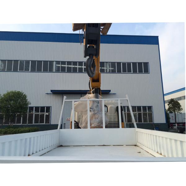 Quality DFAC 3 Ton Knuckle Crane Truck 4X2 Drive Wheel Vehicle Mounted Crane Euro 3 for sale