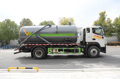 Cina Prezzo più economico FOTON 8000 litri 12000 litri camion aspirapolvere aspirapolvere con pompa a grande portata in vendita
