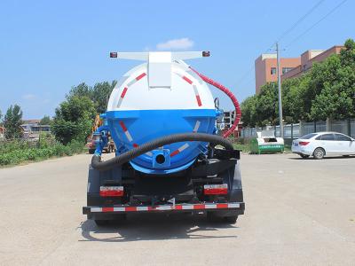 Cina DFAC Dongfeng 5CBM Truck aspiratore aspiratore di acque reflue con pompa da 5000 litri in vendita