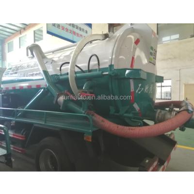 Cina Autopompa per liquami usata Dongfeng 4x2, camion aspiratore, Euro 4, tipo di carburante diesel in vendita