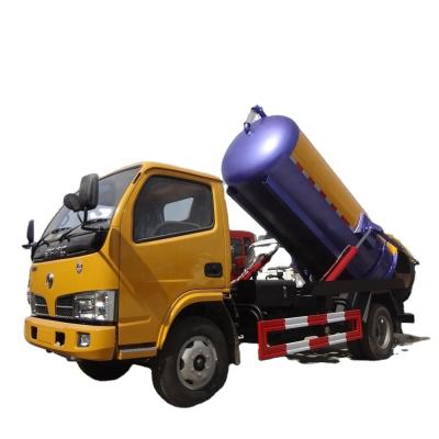 Cina DFAC 4x2 4 metri cubi camion aspiratore di acque reflue 4 cilindri Euro4 standard di emissioni in vendita