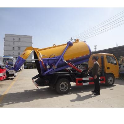 Cina DFAC 4x2 4 metri cubi camion aspiratore di acque reflue 4 cilindri Euro4 standard di emissioni in vendita