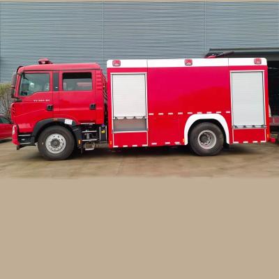 Cina Sinotruk Howo 4X2 Doppia Fila 8000 Litri 	Autopompa Vigili del Fuoco Aeroportuale   Pompa Antincendio   Autobotte in vendita