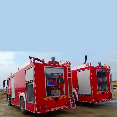 Cina Sinotruk Howo 4X2 Doppia Fila 8000 Litri 	Autopompa Vigili del Fuoco Aeroportuale   Pompa Antincendio   Autobotte in vendita