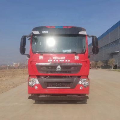 Cina Sinotruk Howo 4X2 Doppia Fila 8000 Litri Autopompa Serbatoio Acqua Antincendio  Autobotte Antincendio  	Autopompa Aeroportuale in vendita