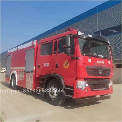 Cina Sinotruk Howo 4X2 Doppia Fila 8000 Litri Autopompa Serbatoio Acqua Antincendio  Autobotte Antincendio  	Autopompa Aeroportuale in vendita