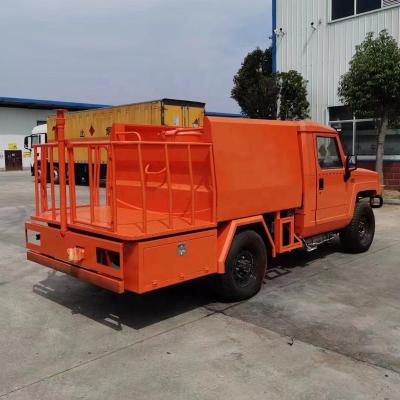 Cina 4X2 2000 litri Camionetto pompieri di acqua da fondo in vendita