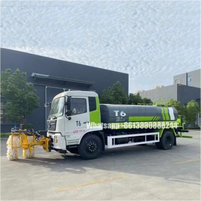 Cina DONGFENG Guardrail Truck pulizia Ferrovia Recinzione Ferrovia camion lavaggio con pneumatici in acciaio 10.00R in vendita