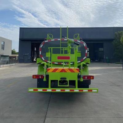 Cina DONGFENG Guardrail Truck pulizia Ferrovia Recinzione Ferrovia camion lavaggio con pneumatici in acciaio 10.00R in vendita