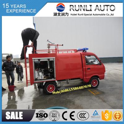China Mini caminhão de bombeiros mais barato 1000l caminhão de combate a incêndios bomba de água à venda